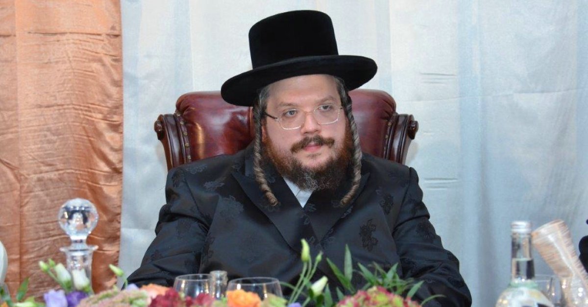 Royal Gallery: Journey of Harh"tz of Belz to London - בחדרי חרדים