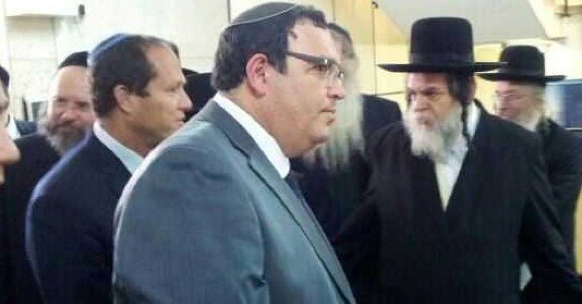 First time: Minister Shai Piron visits an Orthodox school - בחדרי חרדים